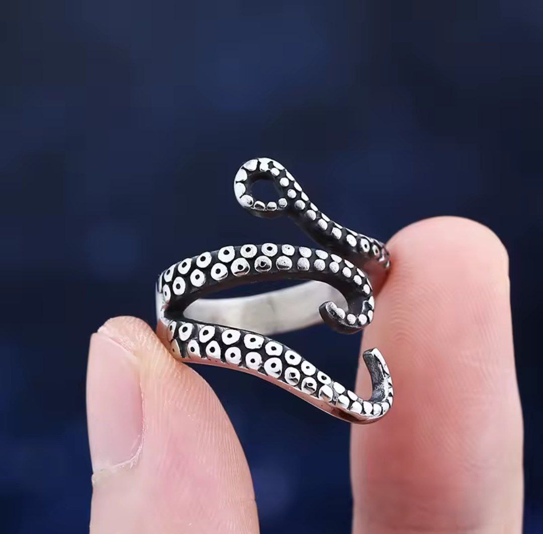 Octopus Tentacle Ring – Snap Shark